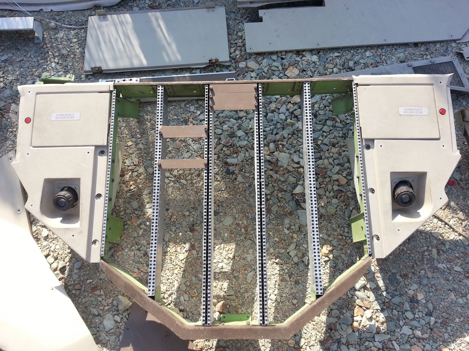 Boeing 767-332ER Project: Cockpit overhead and wall liner panels