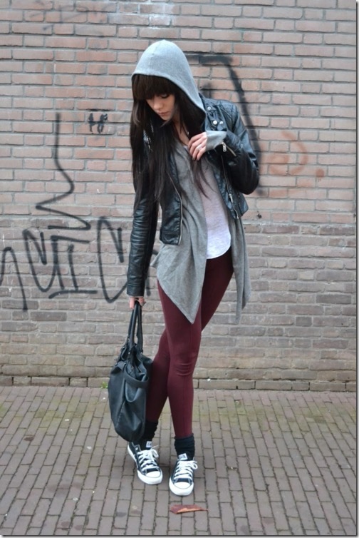 Converse Shoes Make Girls Hotter 27 Photos