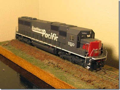 TrainPages: Southern Pacific SD50s by Athearn