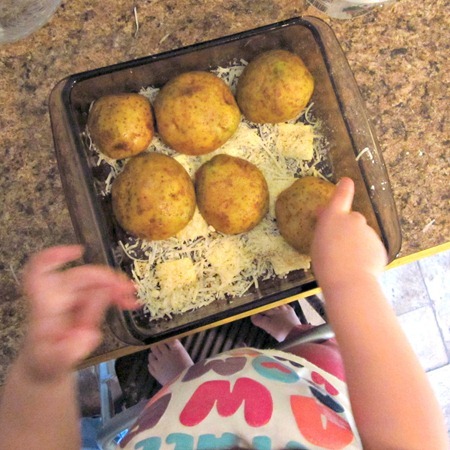 Kids in the Kitchen: Parmesan Garlic Baked Potatoes • B-Inspired Mama