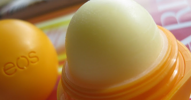 eos Medicated Tangerine Lip Balm | Strawberry Blonde