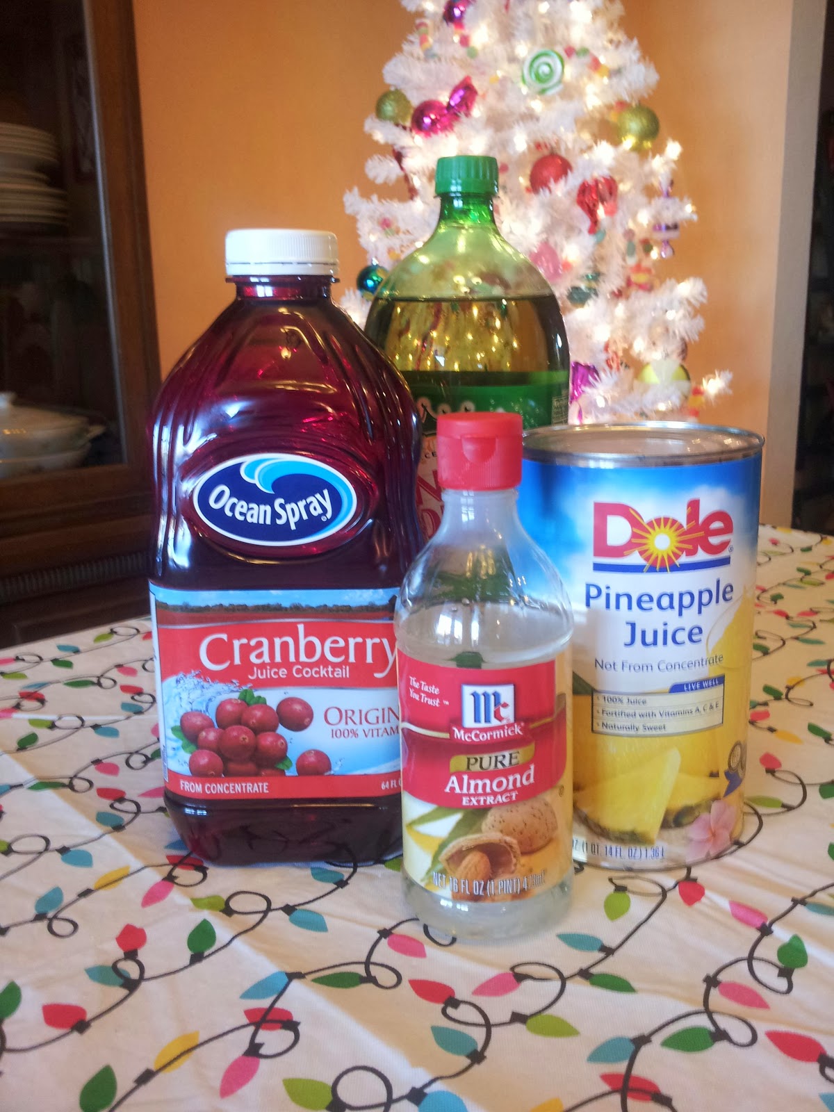 I Don't Share Popcorn: Mocktail Monday on a Tuesday: Holiday Punch