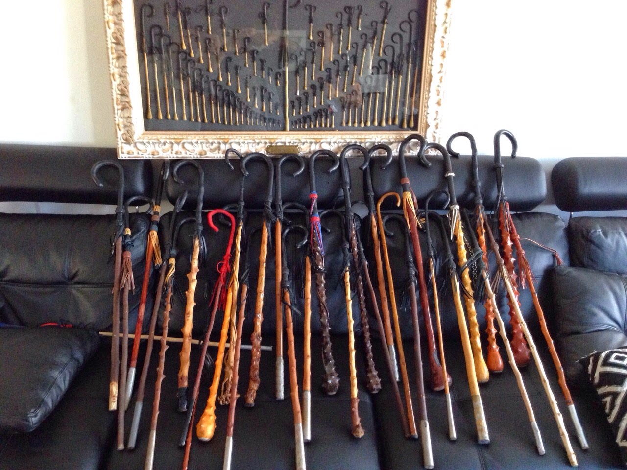 el rincon de las cachabas gitanas: Estas baras nos la manda kike son ...