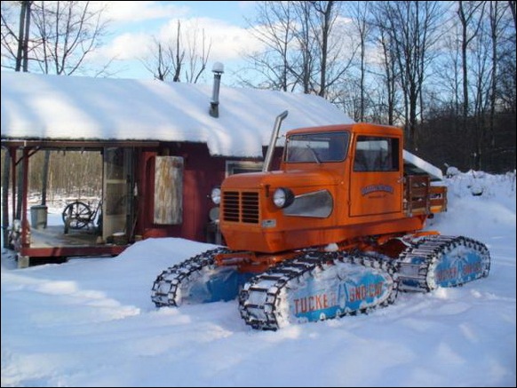 Snowcat doing its thang! ~ MegaMachine
