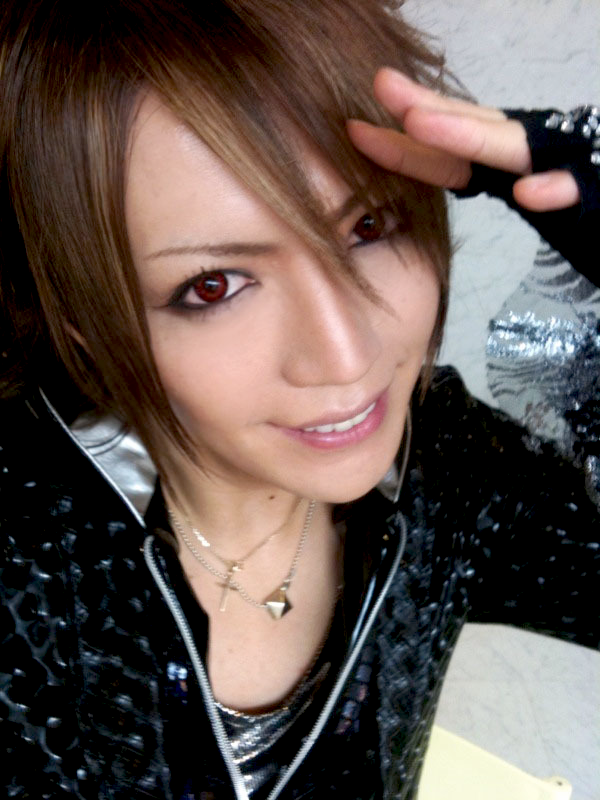 kameiyumi_rei: idol idol visual kei rei..