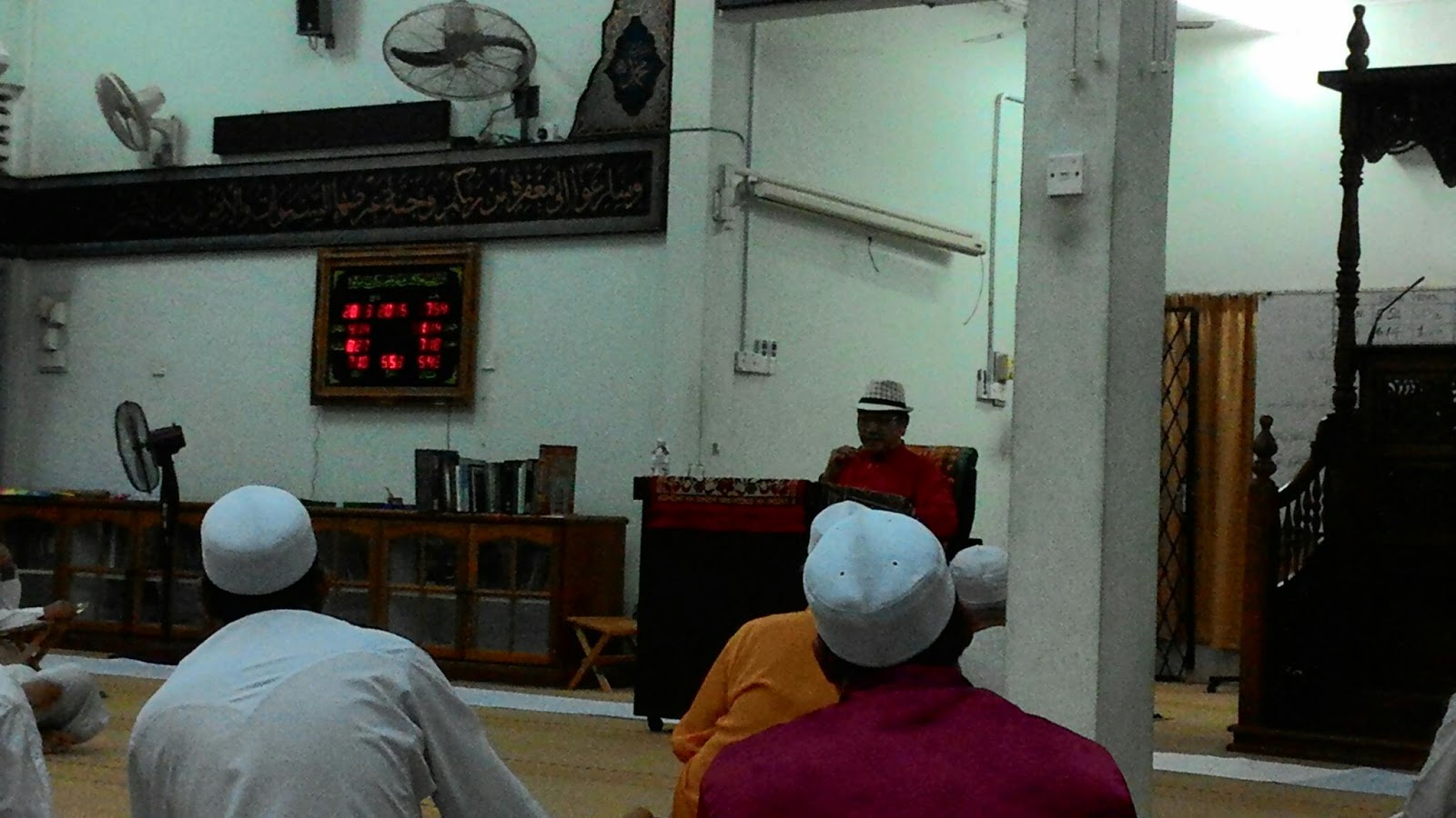 __Jejak_Khaira_Ummah__ : Ustaz bertopi koboi. Itulah Xifu Naser