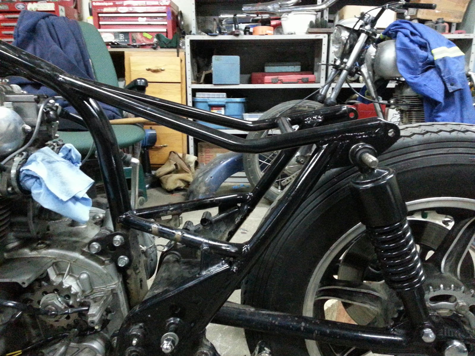 Pure Metal Chop Shop: Brat Style Xs650 Frame Mod.
