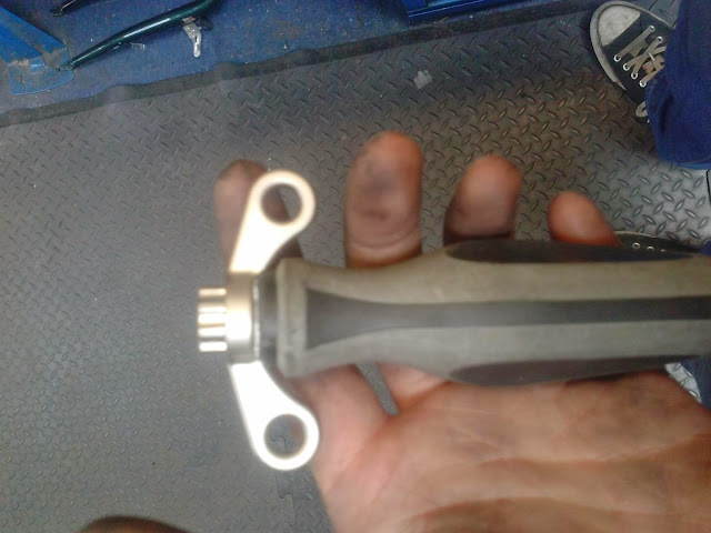 boston bicycle mechanic: shimano hollowtech preload cap tool