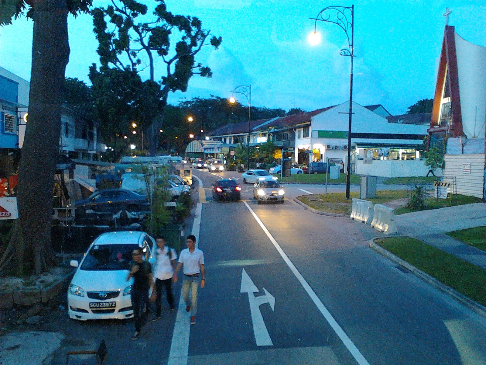 உலகம் சுற்றும் வாலிபன்