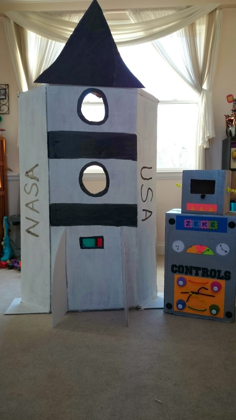 52 Projects in 52 Weeks: Cardboard Box Rocketship