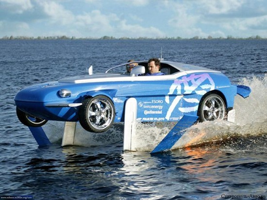 Alizul: SWIMMING WITH CARS: 9 AMPHIBIOUS VEHICLES