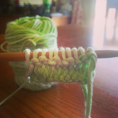 Crafty RDH: How To Knit : Knit Stitch