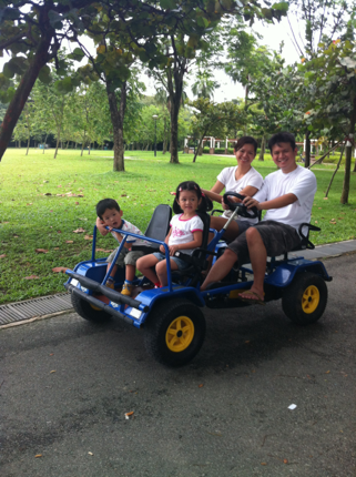 Hazel Goh - 吴昱萱 and Hayden Goh 吴俊毅