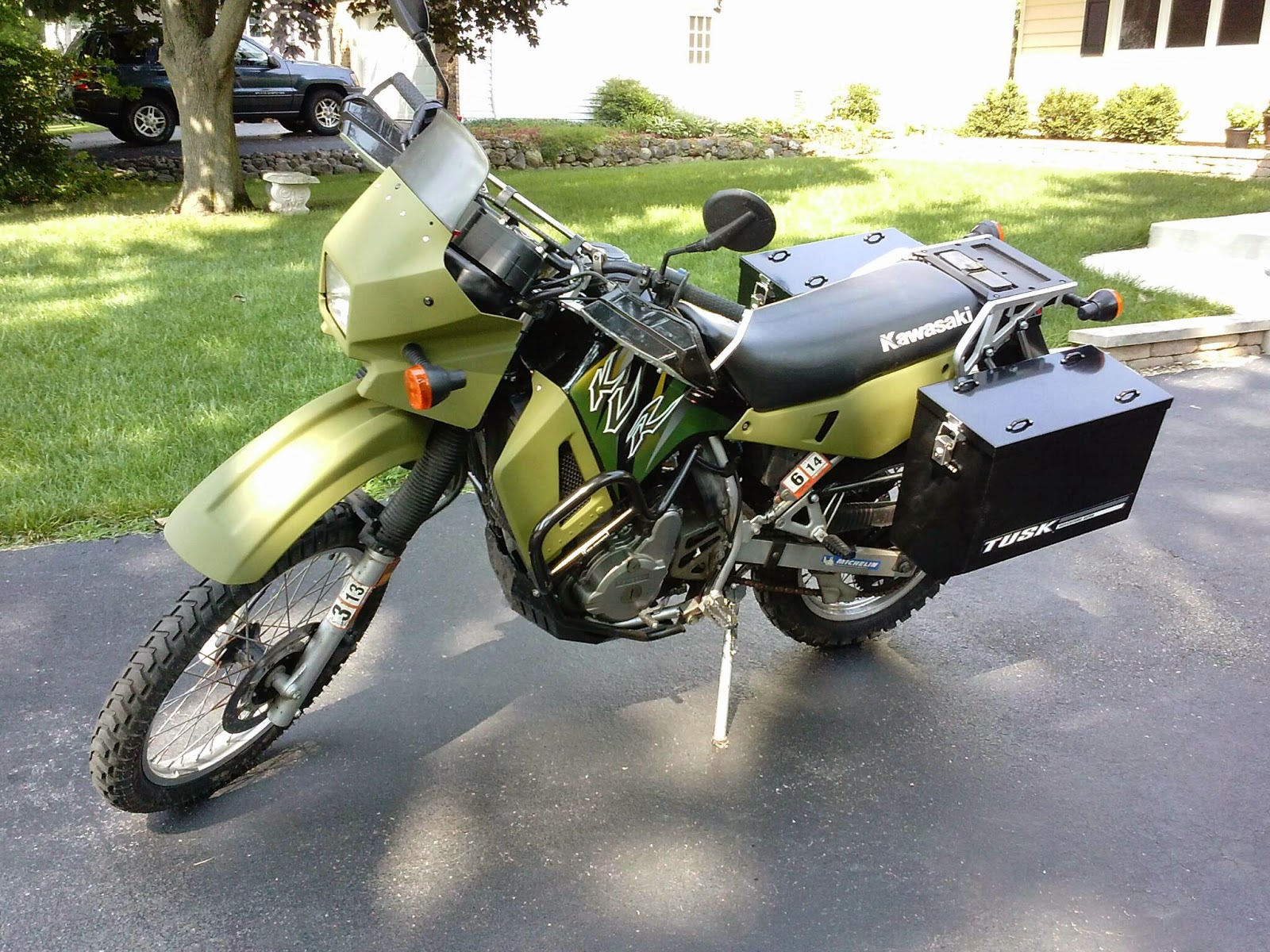 Geoff's KLR650 project: Installed pannier boxes