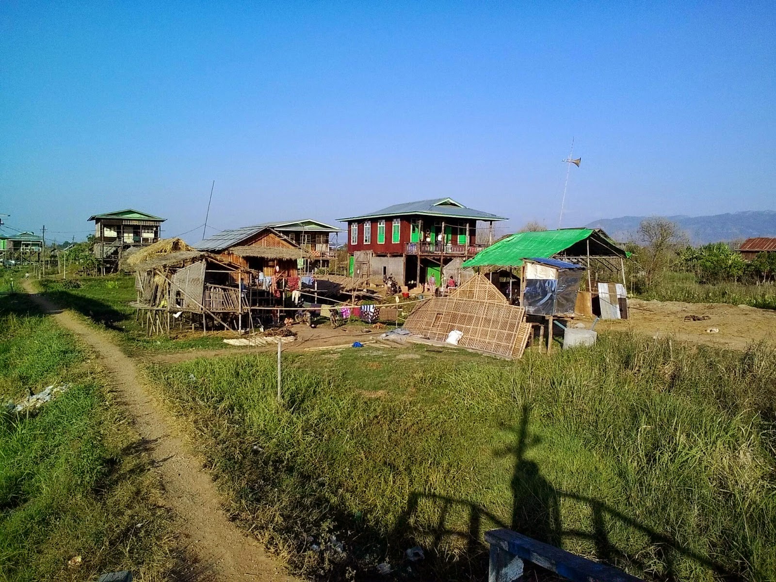 photos vacances: Visite de khaling Daing Village à vélo