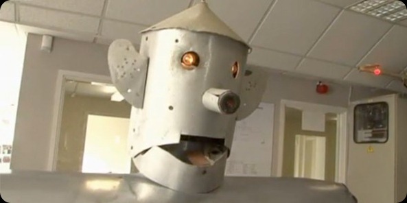 PTxServer.NET: George the Robot Finds Home, and Renewed Fame, After 51 ...
