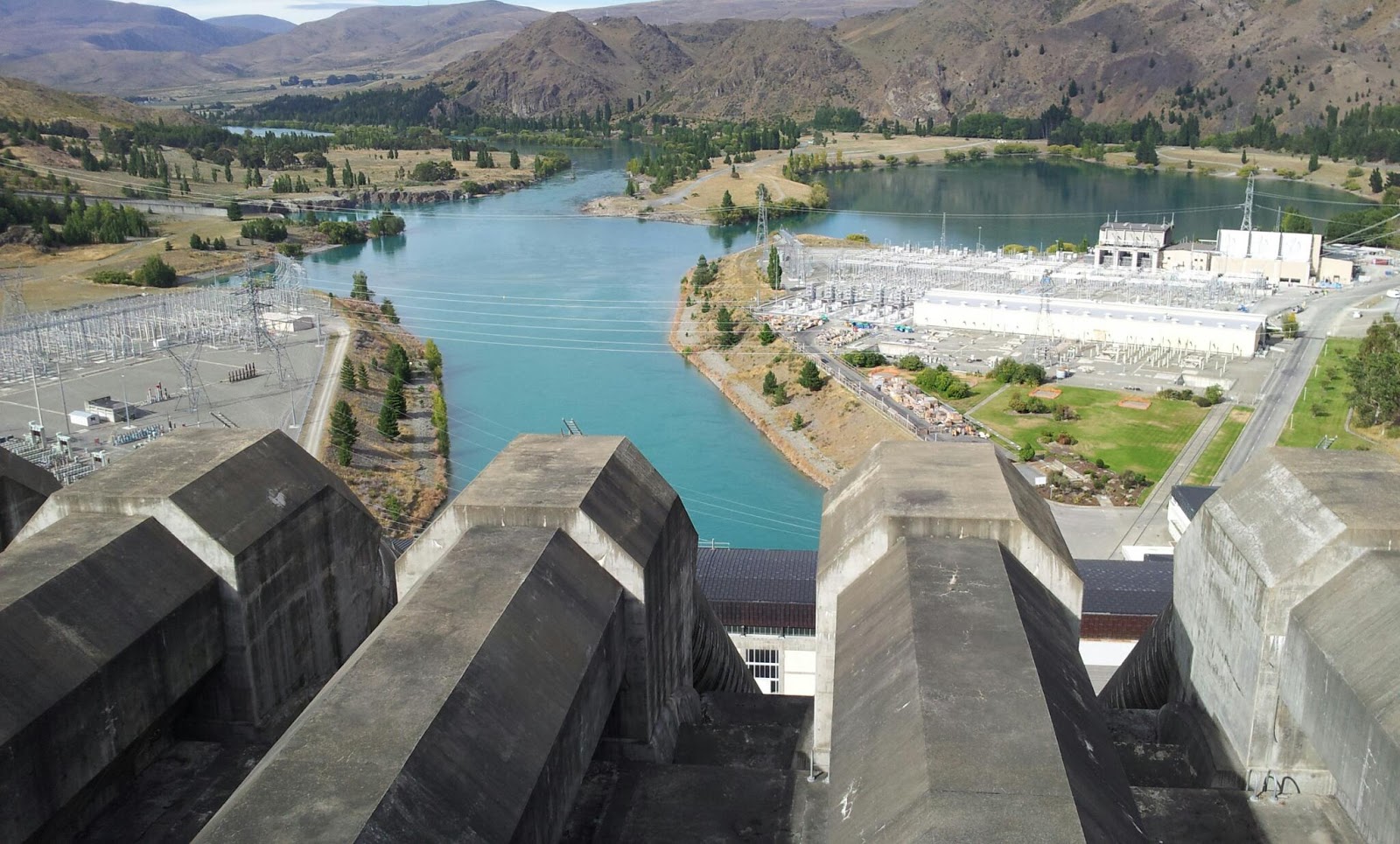 2013 John and Carolyn in New Zealand: Benmore Dam