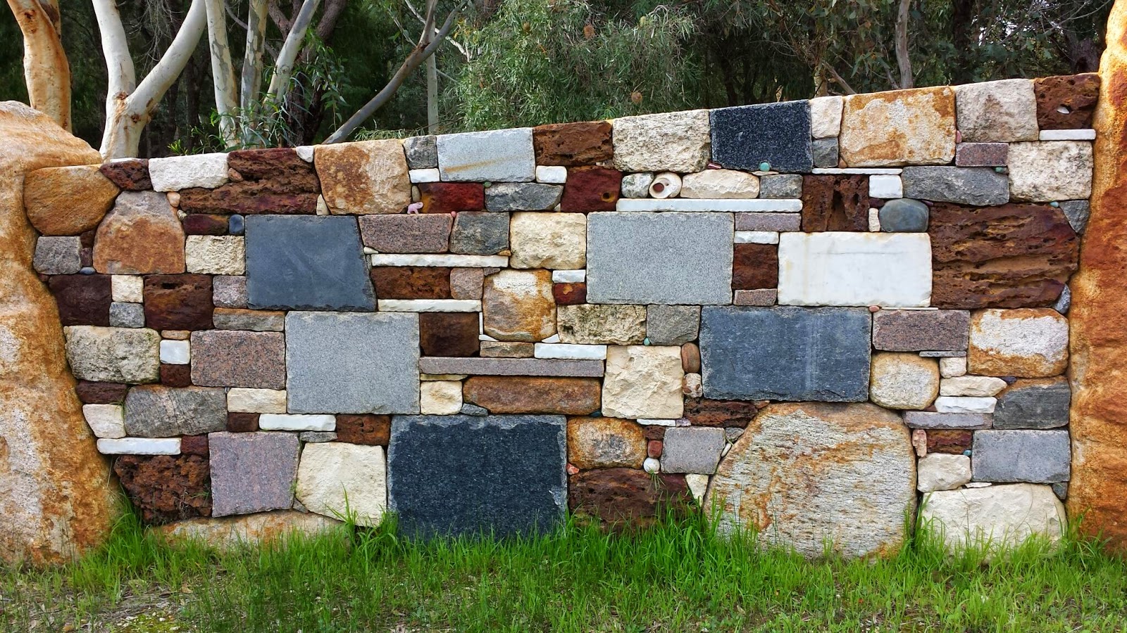 Brick and stone Art Perth WA: Recycled stone feature dwarf entrance wall