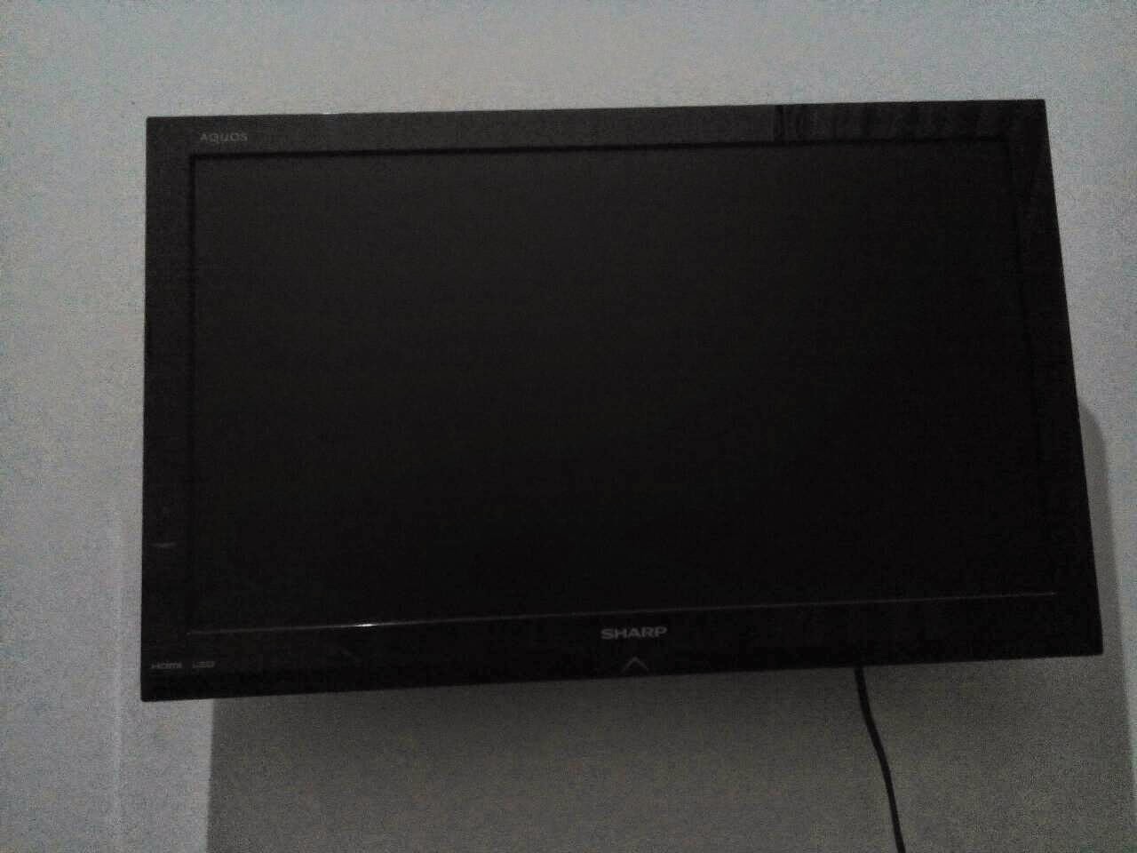SecondOkey: TV LED SHARP AQUOS 24 inch.