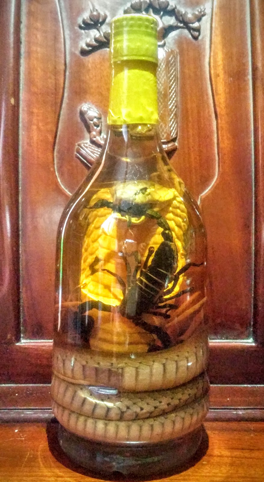 Rượu Rắn Vĩnh Sơn: Snake wine vietnamese