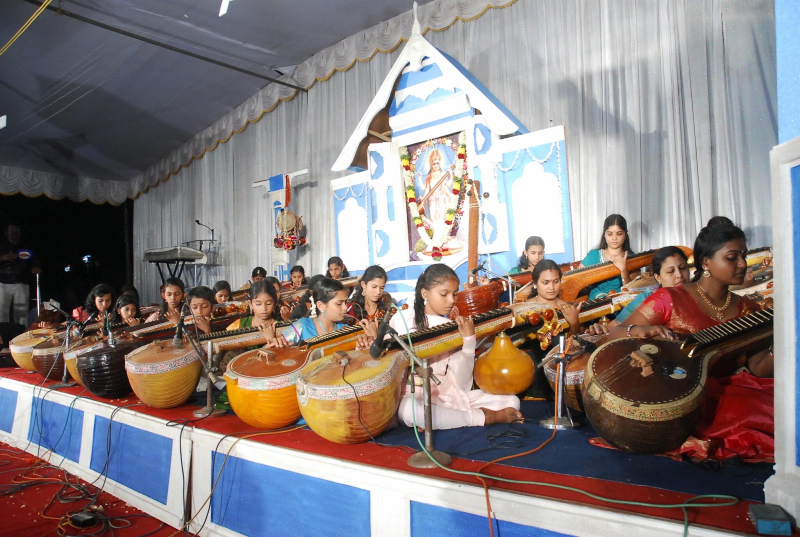 Sopanam Sangeethalayam(kodungallur): Sopanam 7th anniversary