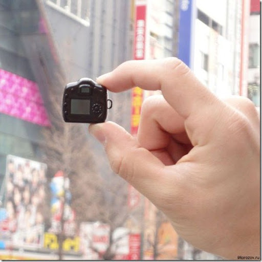 Worlds Smallest DSLR - Spygags 2GB Mini Camera | Super Studio