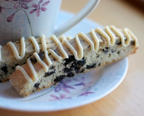 Christine's Cuisine: Oreo biscotti