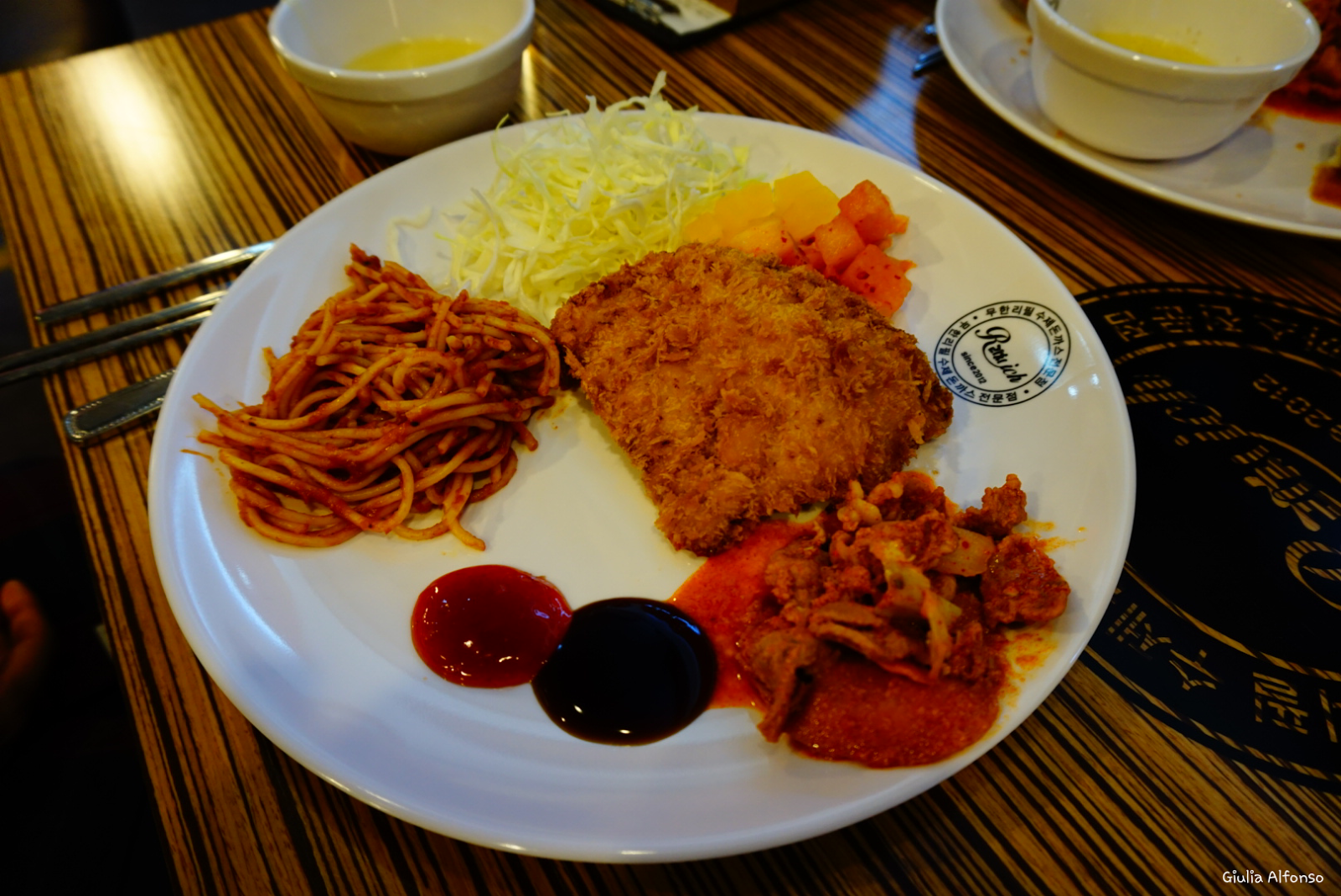 Seoul by Giulia: Buffet Tonkatsu 돈까스 (buffet di cotolette fritte ...