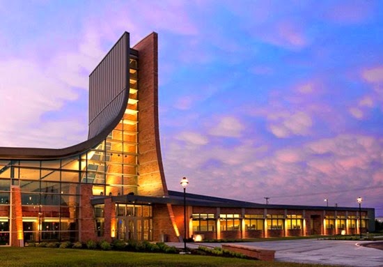 Alizul: 30 MOST BEAUTIFUL MODERN COMMUNITY CENTRES IN THE WORLD