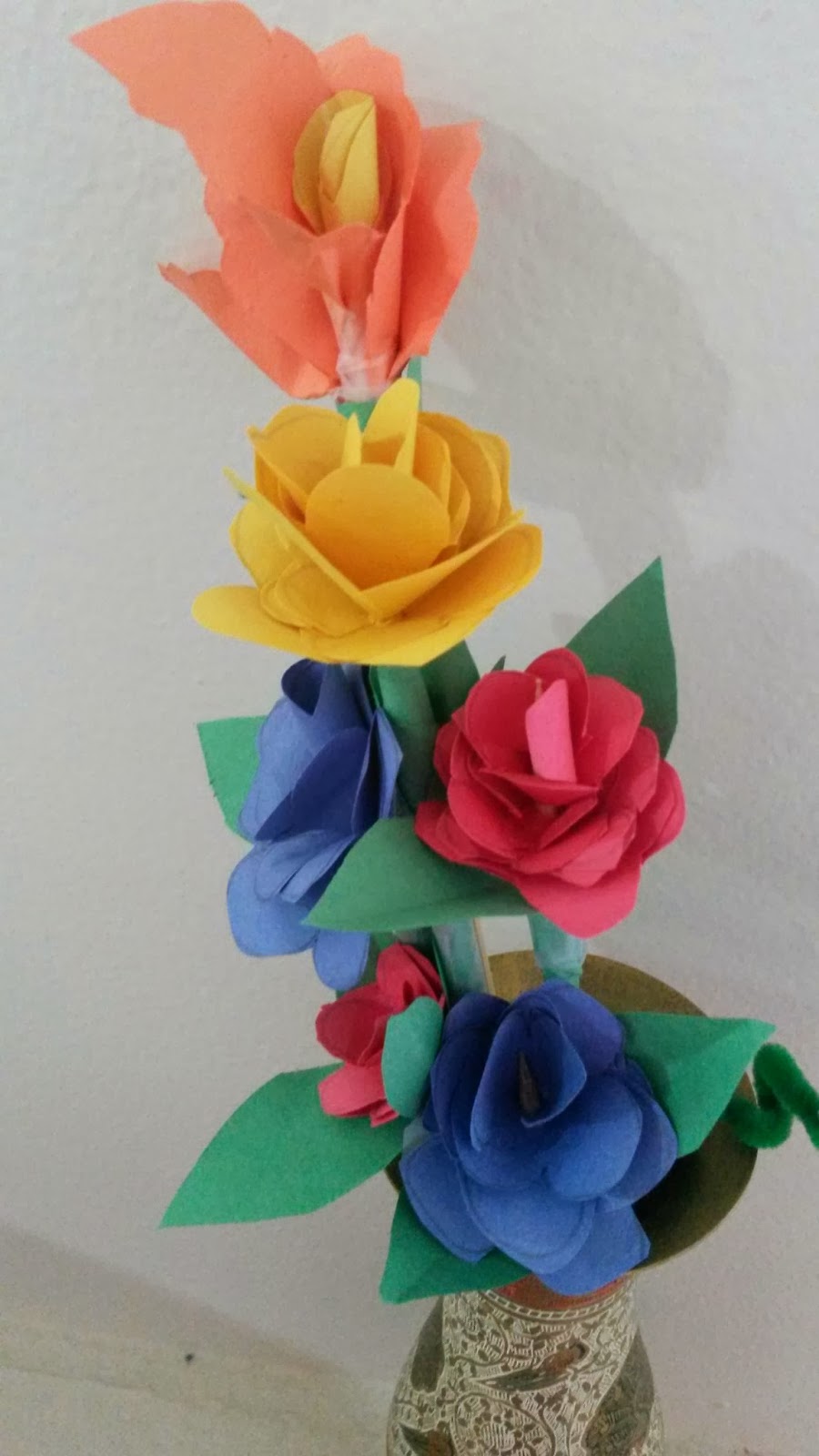 Jobless Mommy Construction Paper Flowers