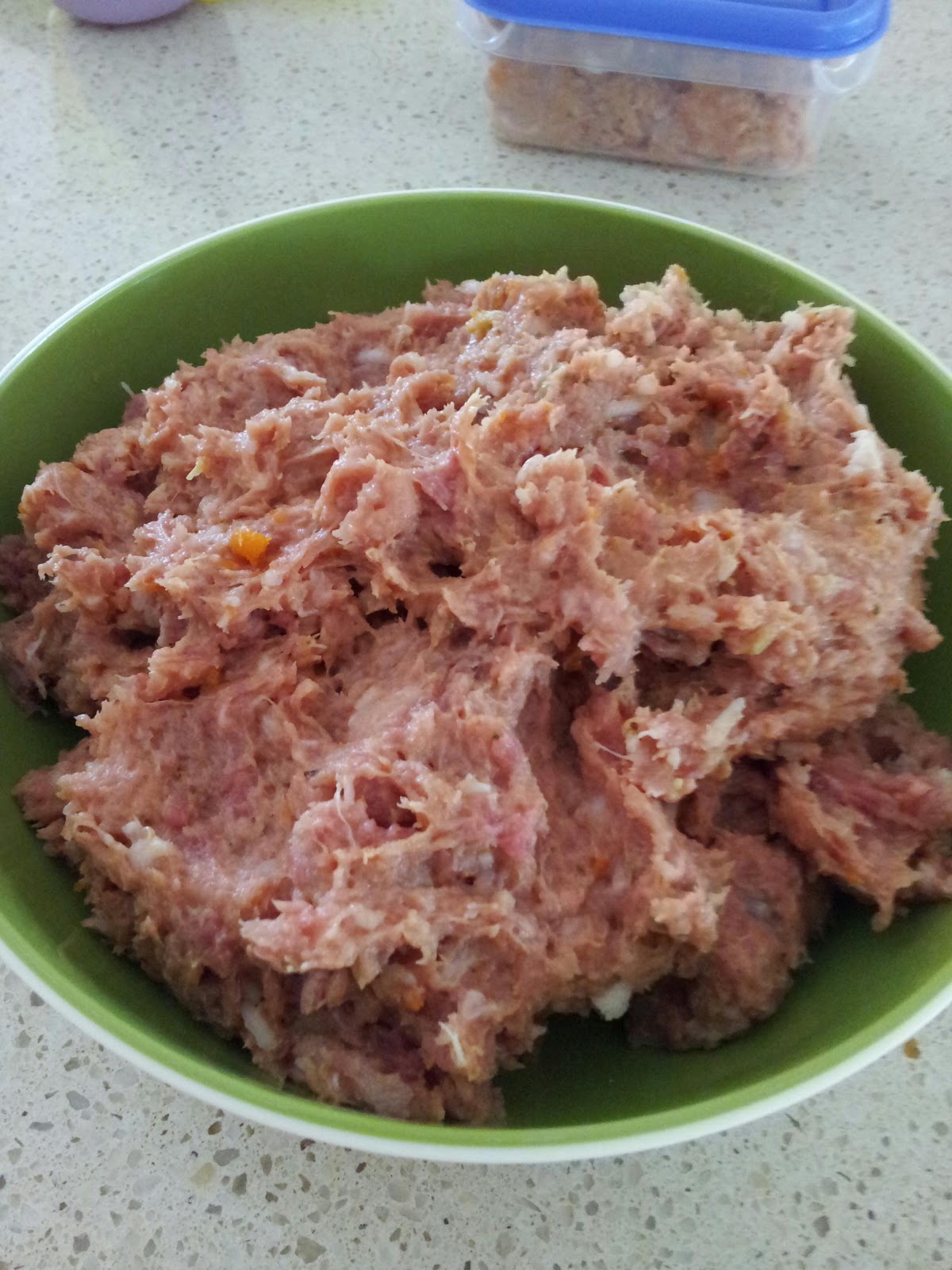 Simply delicious.....: Mandys cats meat deluxe (cat food home made)