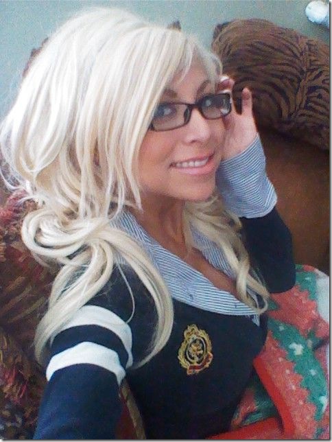 Kiley Fox is Using Twitter Properly [22 Photos]