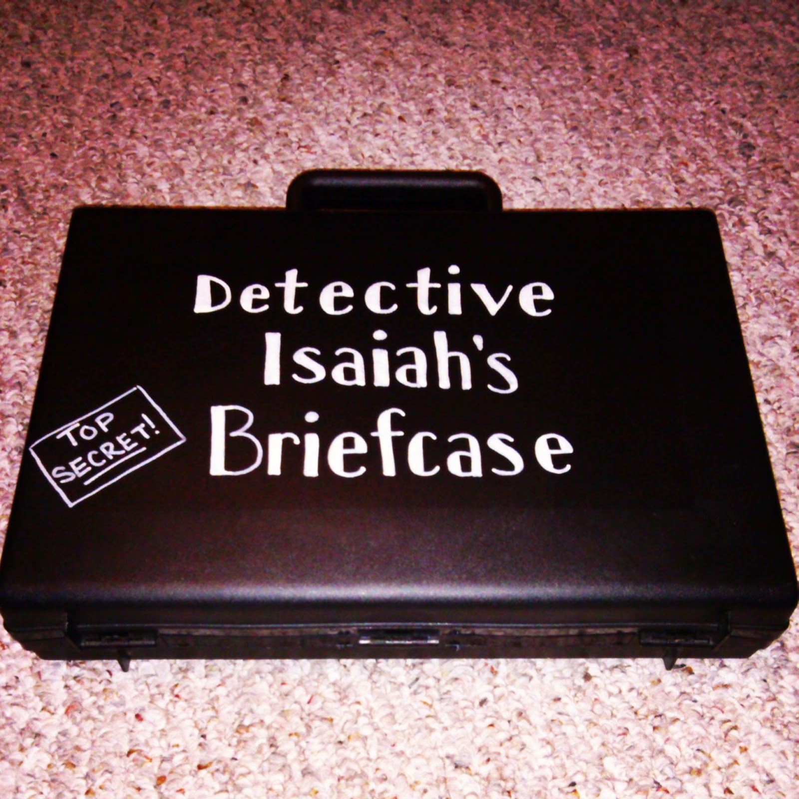 An Onion Exposed: DIY Detective Kit