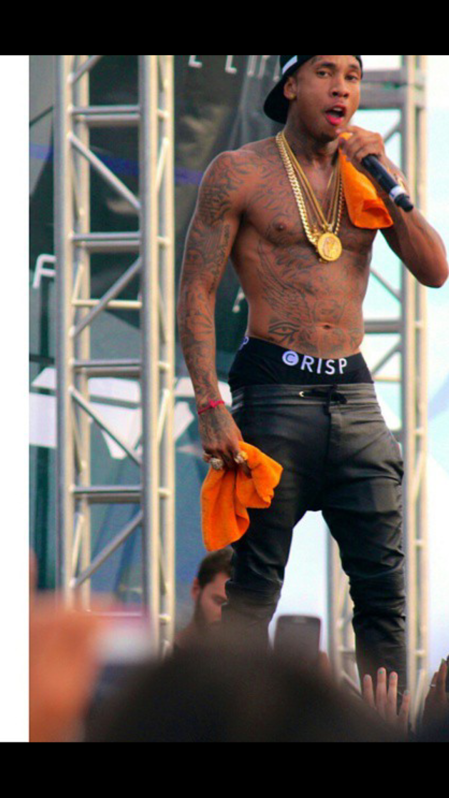Male Celebrity Saggers (welcome to my eyes): TYGA