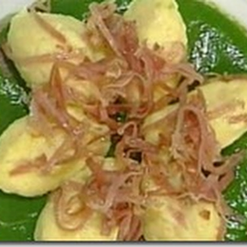 Morbidelle di ricotta con lonzino croccante e spinacini