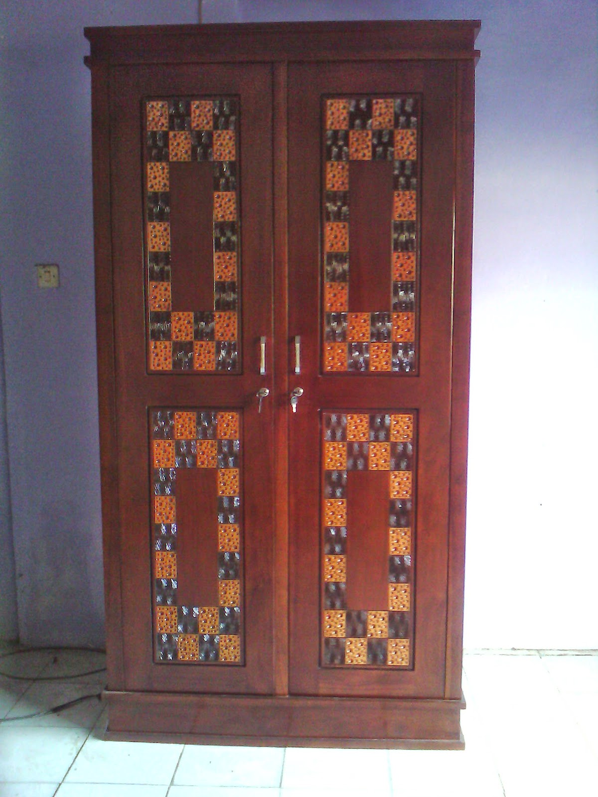 Almari minimalis 2 pintu dari kayu jati | deizzie