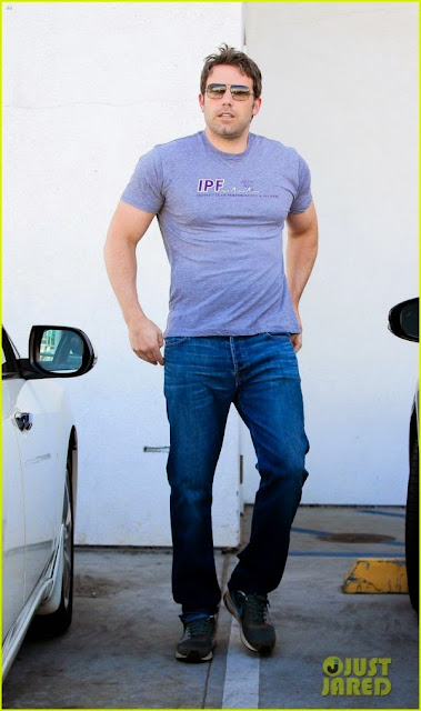 Ben Affleck looks in even better shape in this new pic! | geekynpopculture2