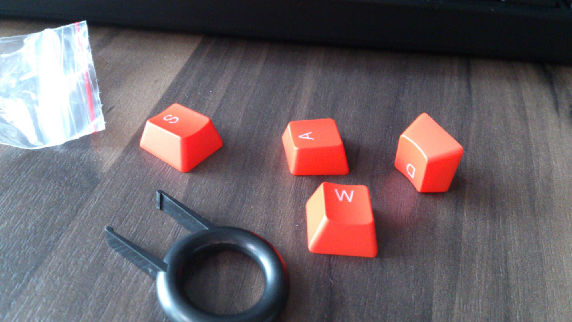 Ah The Irresistible Force Spare Ducky Key Caps