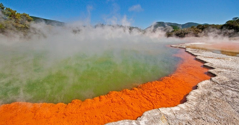Champagne Pool, New Zealand | Amusing Planet