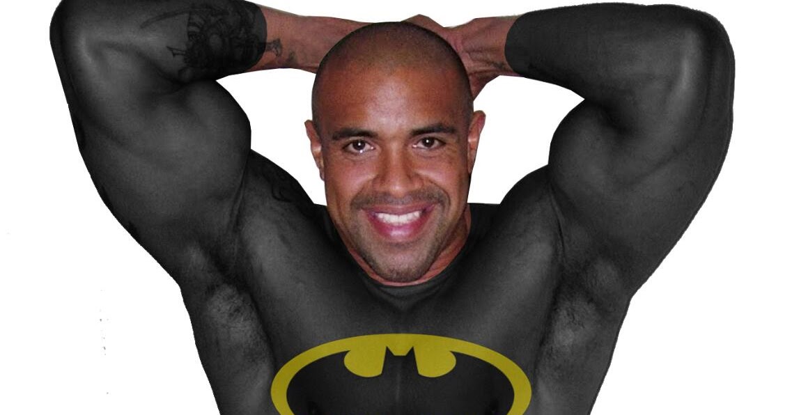 body-builders: THE BODYBUILDING GIANT BATMAN STYLE