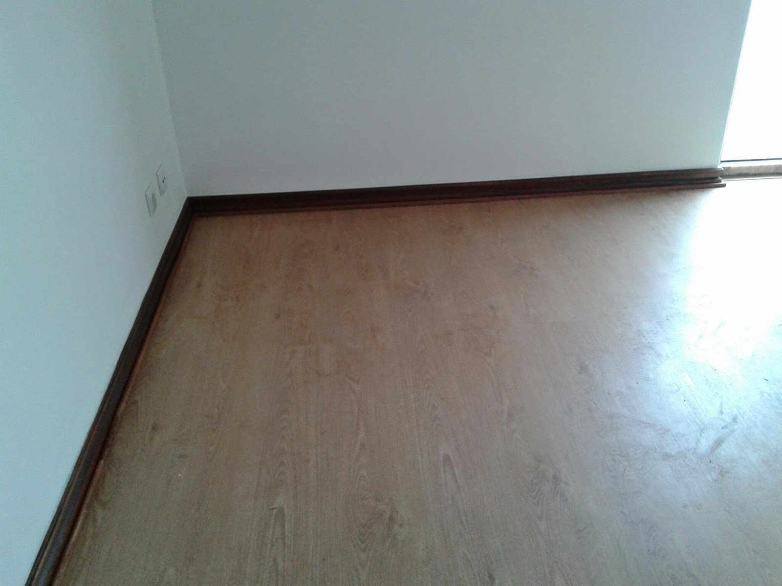 REMODELAÇÕES E IDEIAS: BITE PARA REMATAR RODAPÉ ANTIGO COM PAVIMENTO ...