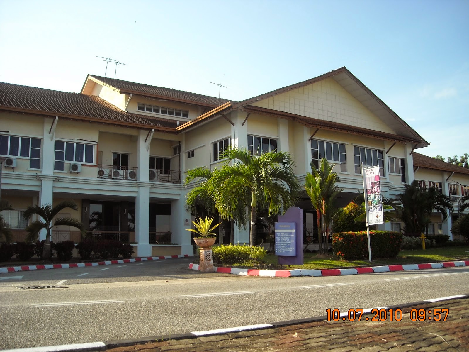 HNZ Homestay Permatang Pauh, Pulau Pinang: Homestay bersebelahan ...