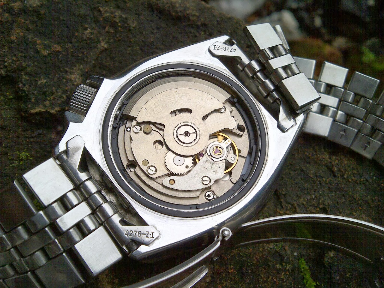 One Arloji: Seiko Automatic Diver's 200m 7002-7020 Sold