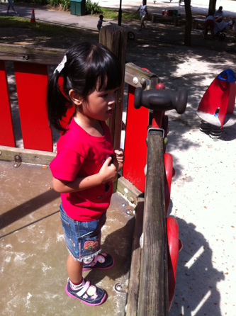 Hazel Goh - 吴昱萱 and Hayden Goh 吴俊毅