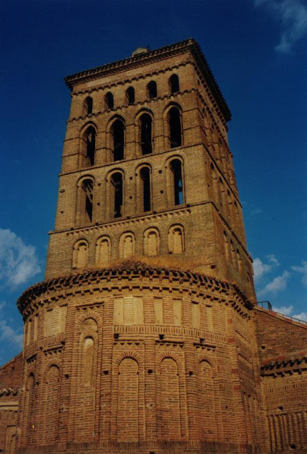 ARQUIRECTURA MUDEJAR EN ESPAÑA. ARTE MUDEJAR