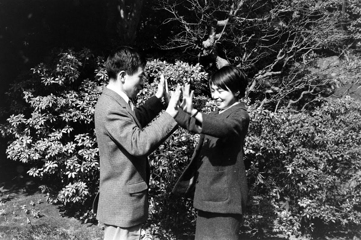 Japanese Love Story - John Dominis — Google Arts & Culture