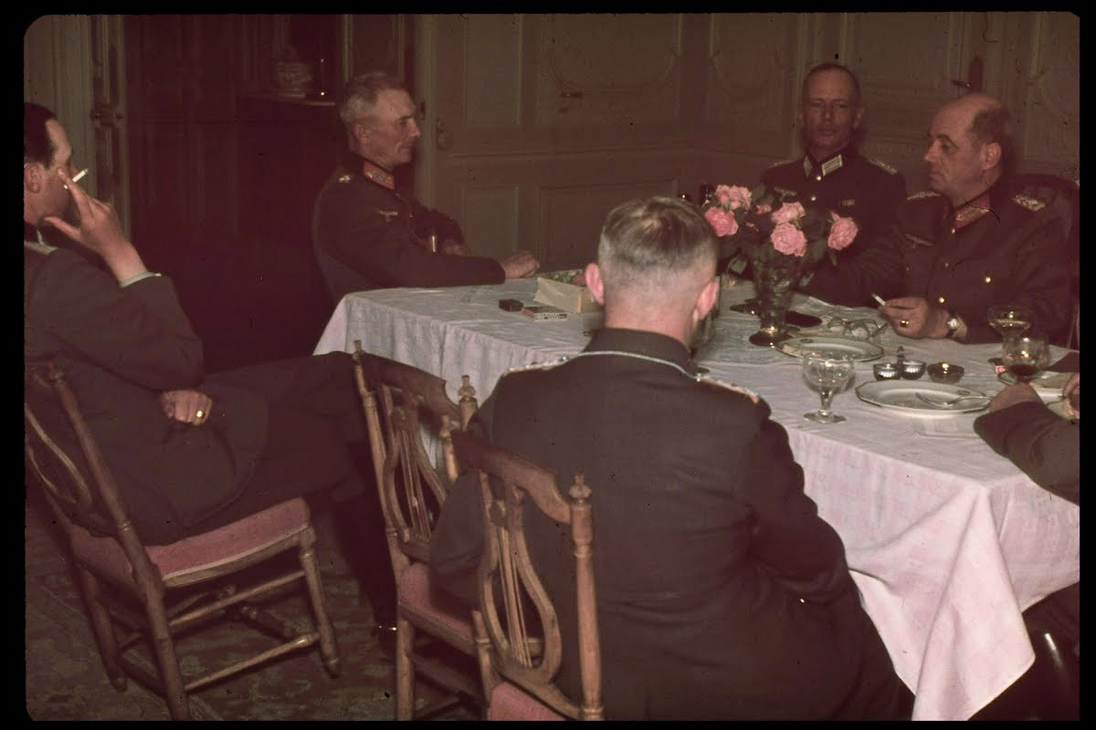 Hitler/Jaeger File - Hugo Jaeger — Google Arts & Culture