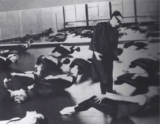 Martha Graham Teaching the Pleadings — Google Arts & Culture