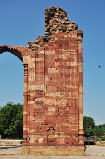 Quwwat-ul-Islam Mosque — Google Arts & Culture