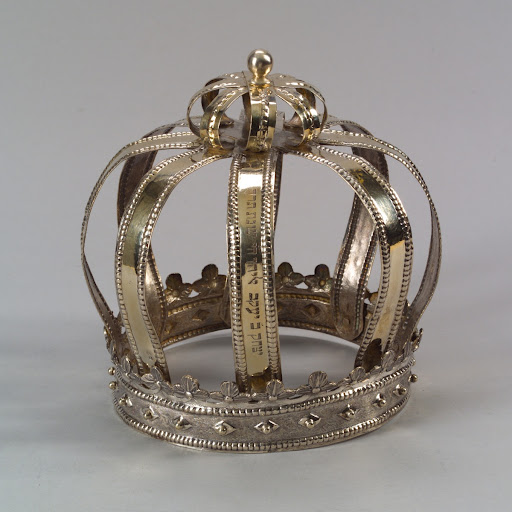 Keter (Torah crown) — Google Arts & Culture